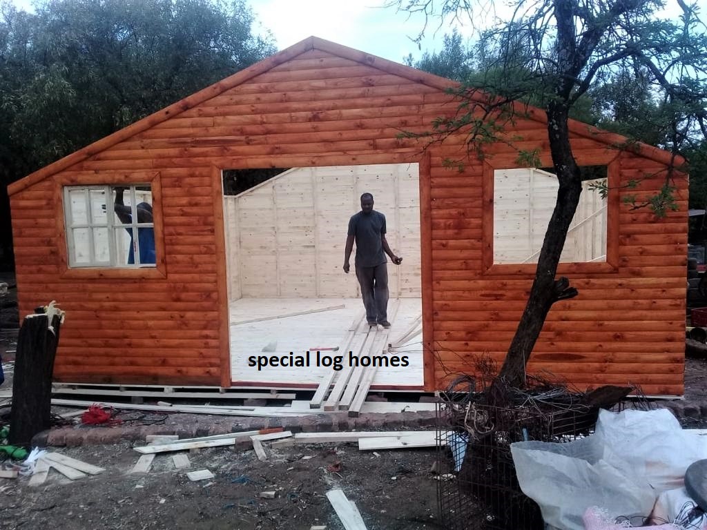 SPECIAL LOG HOMES | LOG HOME BUILDERS