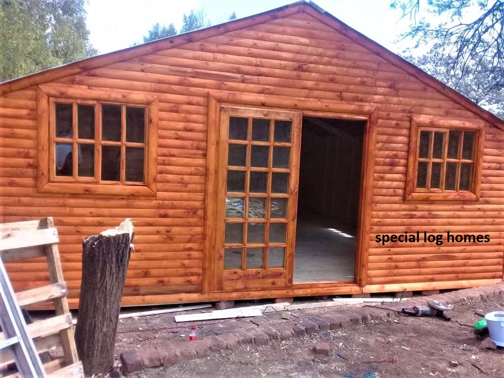 SPECIAL LOG HOMES | LOG HOME BUILDERS