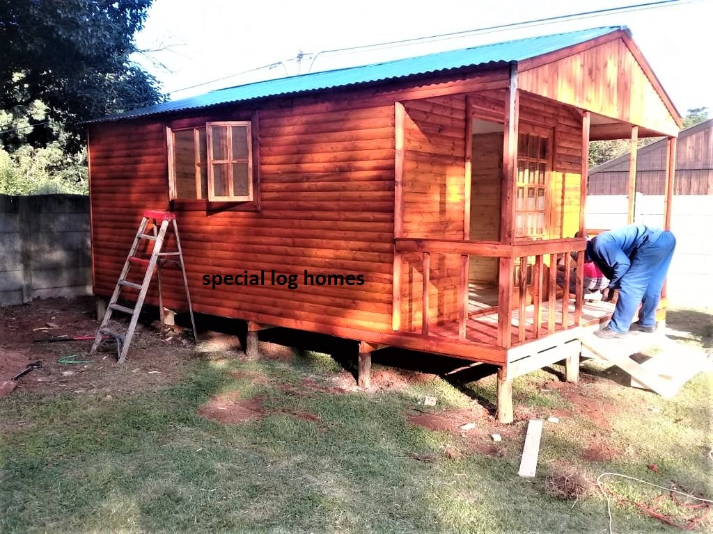 SPECIAL LOG HOMES | LOG HOME BUILDERS